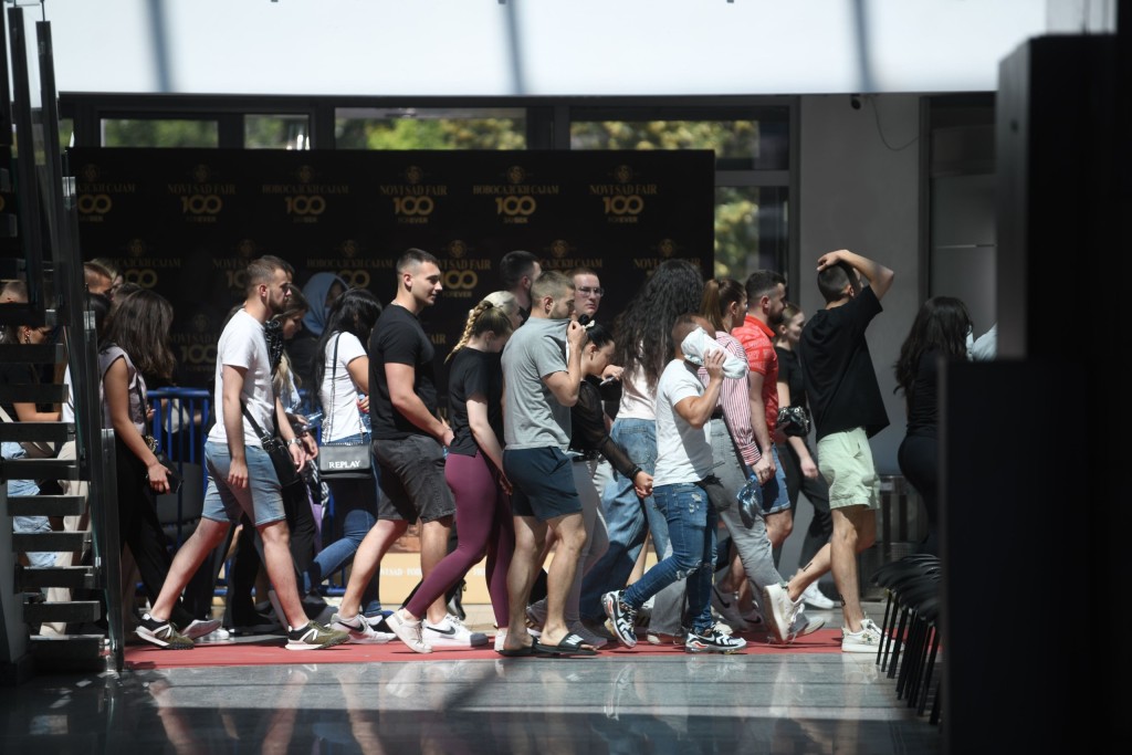 Novi Sad i izbori: Pobeda, za našu postiđenu decu - Radar