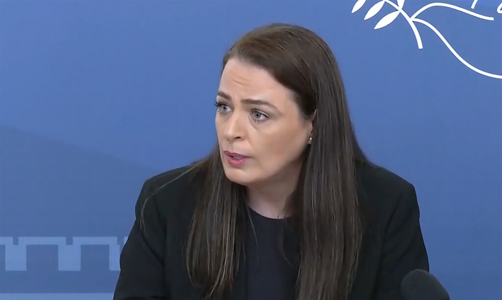 Voda košta, al’ crvi su gratis