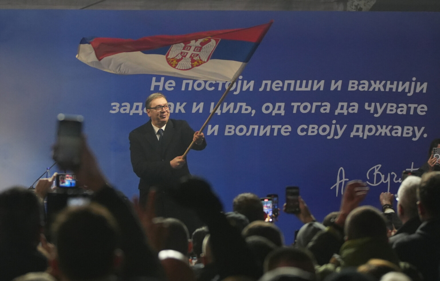 Uvodnik: Vlast kojoj je istekao rok trajanja