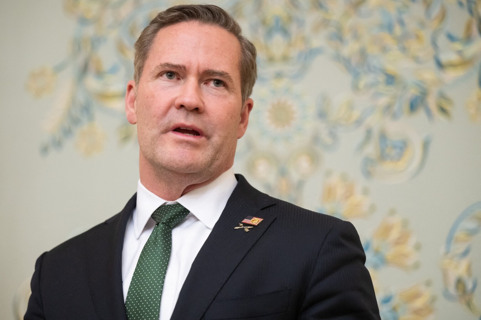 Posle teške bezbednosne brljotine Trampovog tima usledili su novi skandali